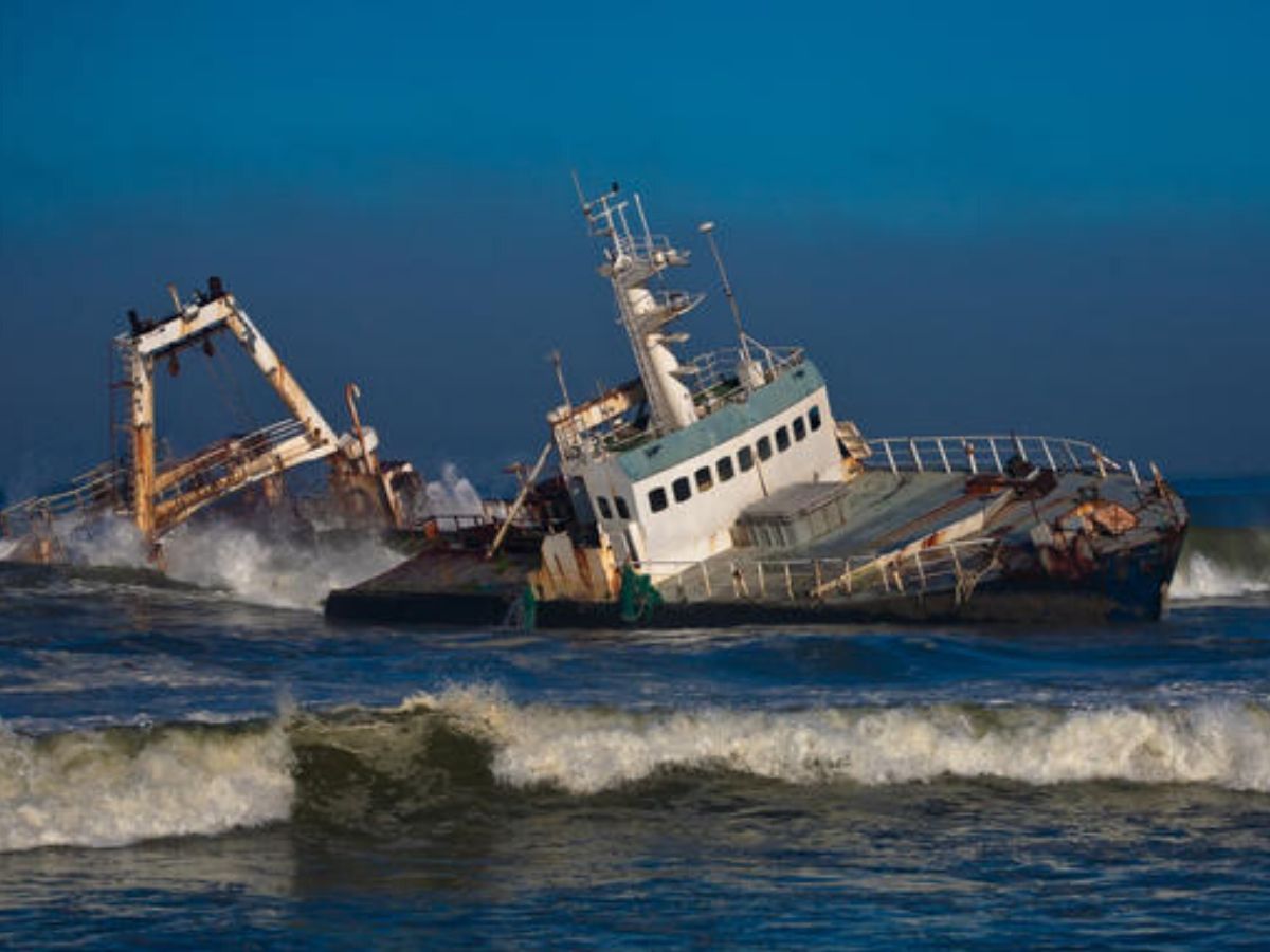 SKELETON COAST - African Travels - Namibia Tours