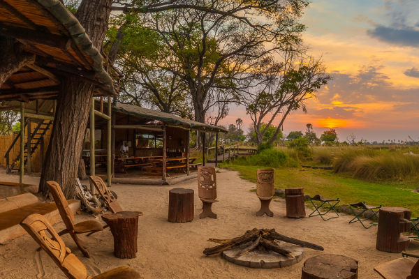 TSODILO HILLS - African Travels - Botswana Safari